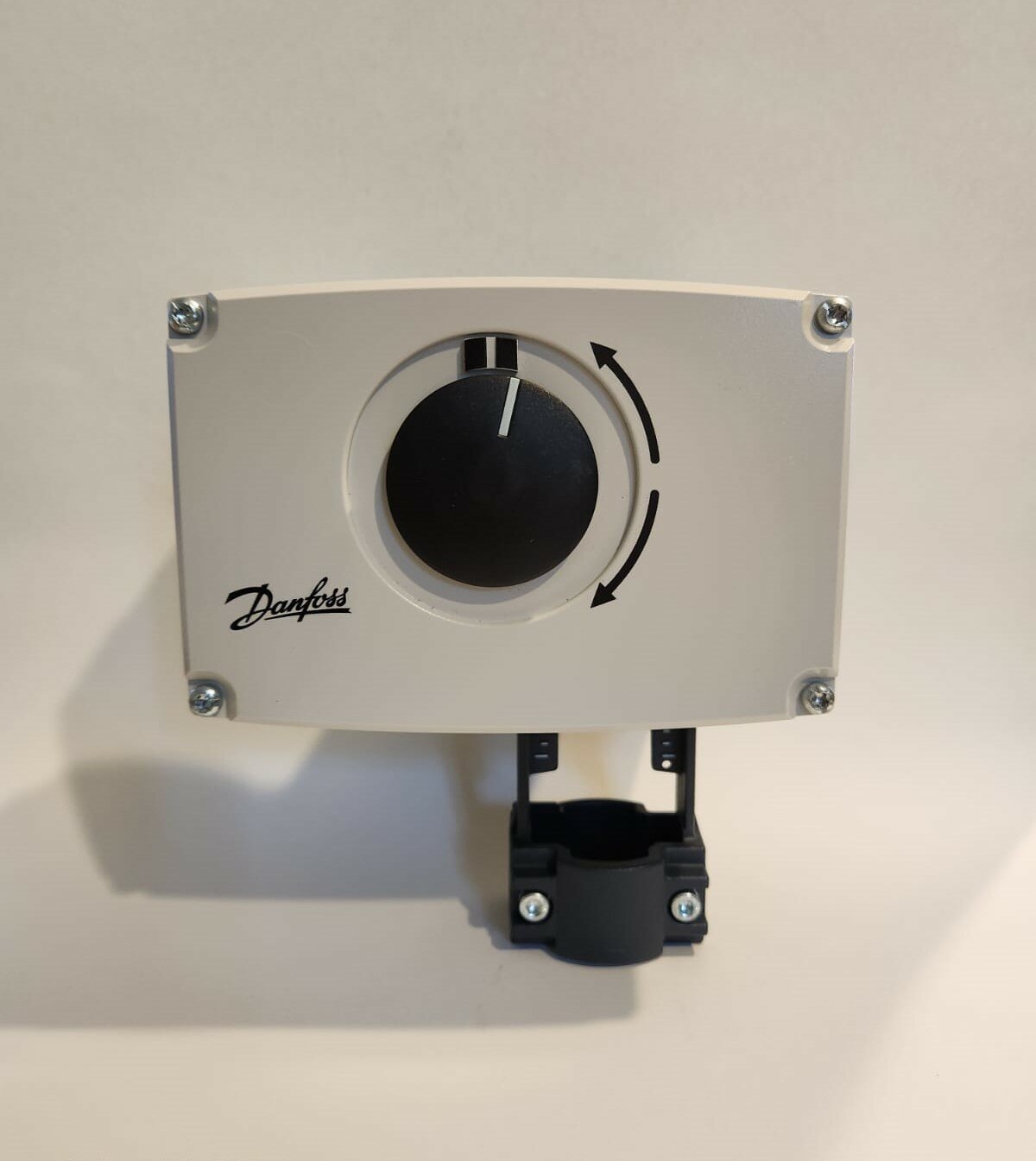 Электроприводы Danfoss AME 438 SU 082H0121