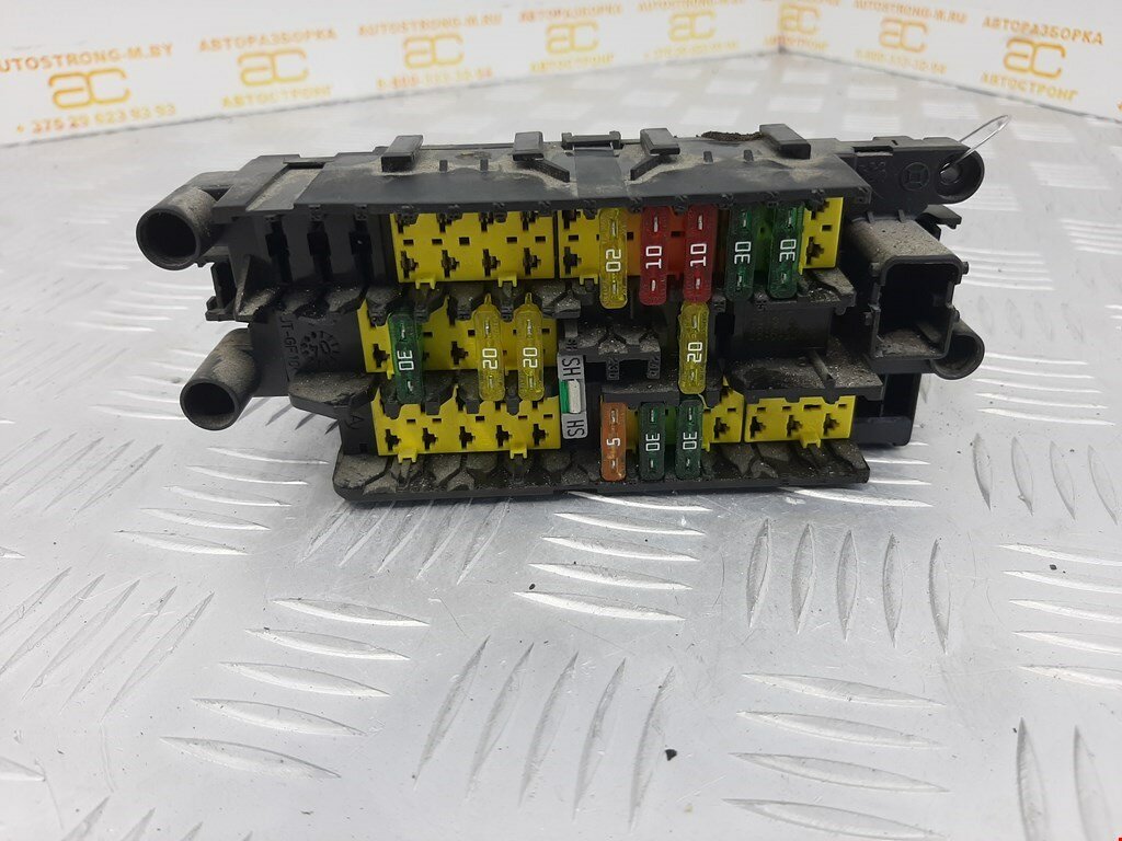 Блок предохранителей Fiat Scudo 1 (220) 9623392880 арт. 695125