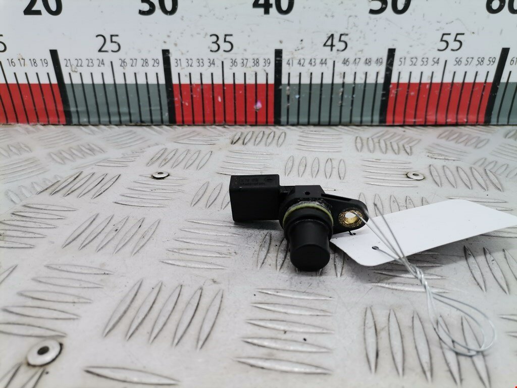 Датчик распредвала Volkswagen Fox 030907601E арт. 1898855