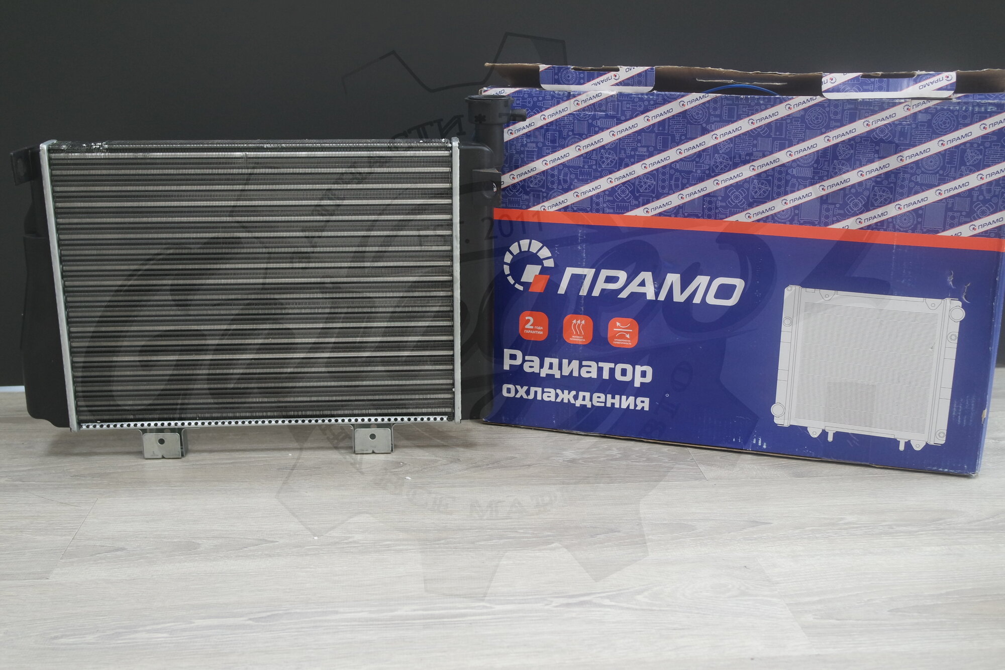Радиатор охлаждения "Pramo" (ВАЗ 2104-07)