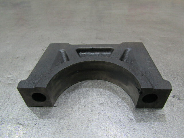 Бугель блока цилиндров двигателя D12 Volvo FH, FM