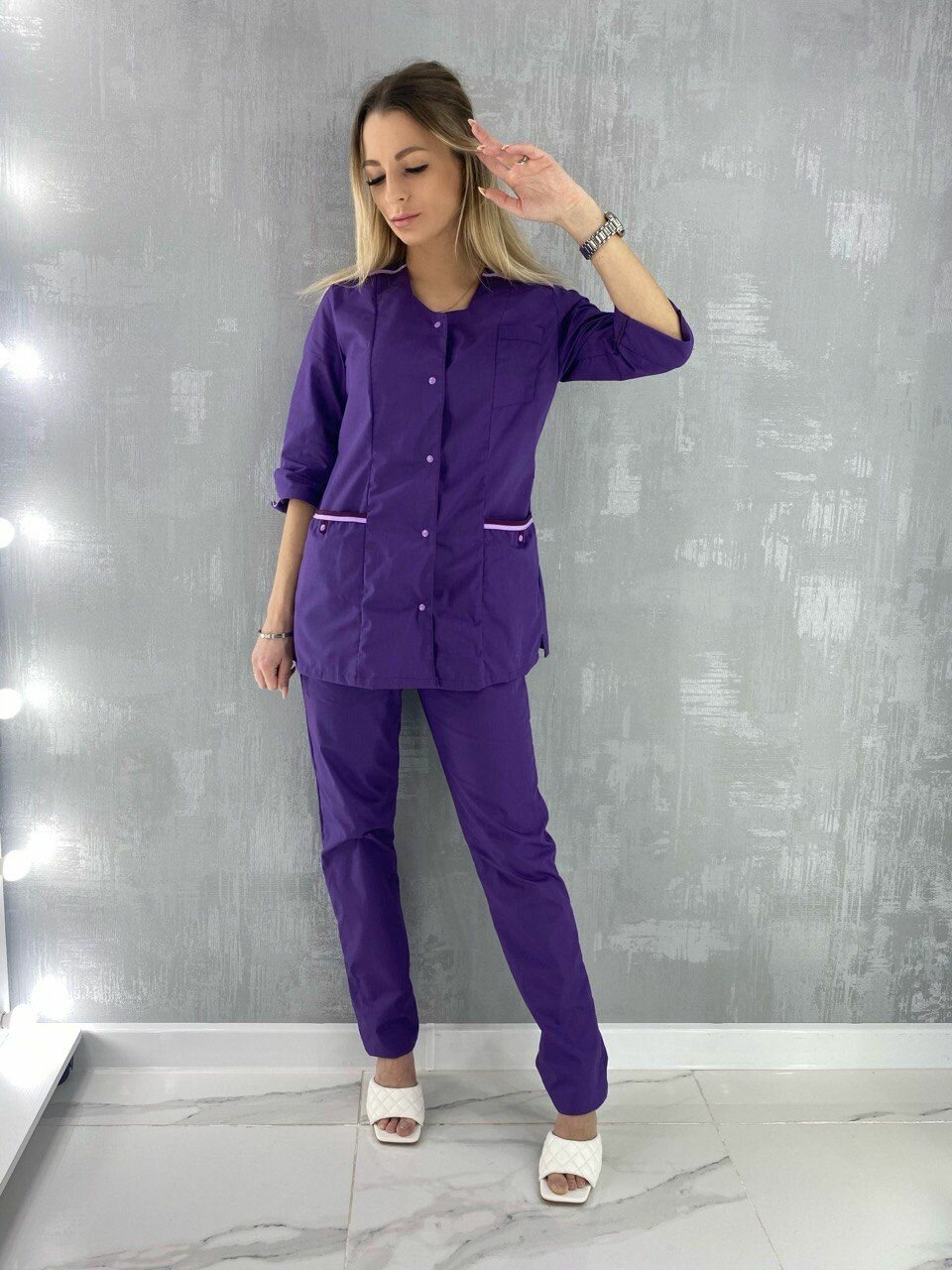 Рабочий Костюм И-70 из Тиси. Универсальный медицинский костюм женский из брюк и блузки для косметолога, врача стоматолога. Спецодежда для поликлиник, пищевой сферы и салона красоты