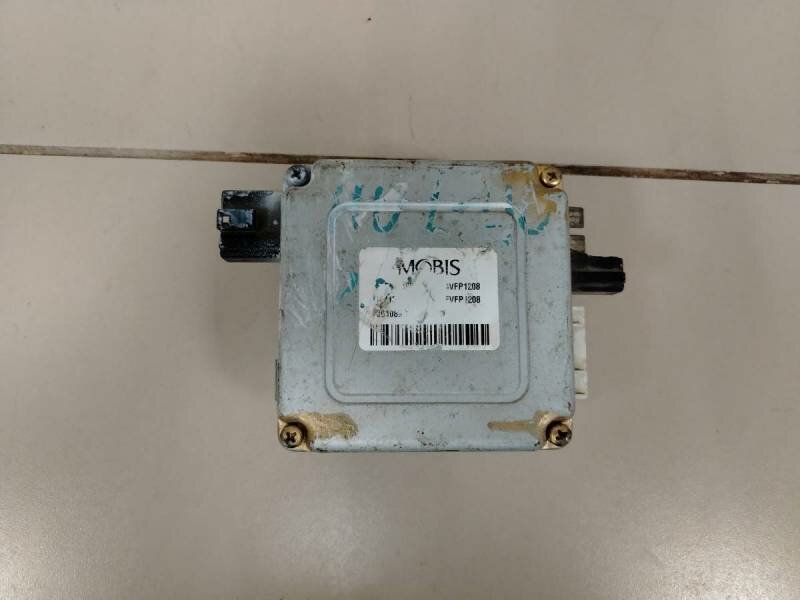 Блок электронный Hyundai i40 VF 2011 кат.номер: 563403Z000