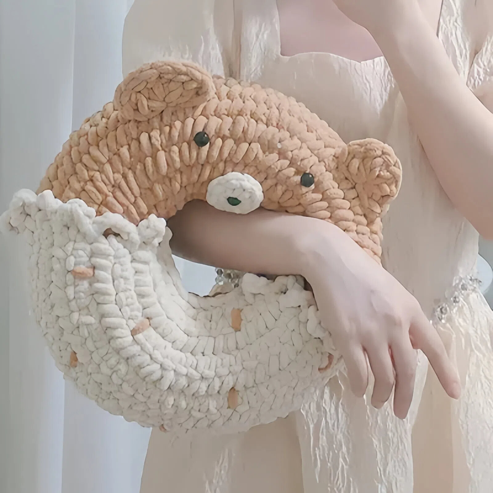 Комплект материалов для подушки-пончика Bear No.2 Набор материалов для вязания крючком своими руками