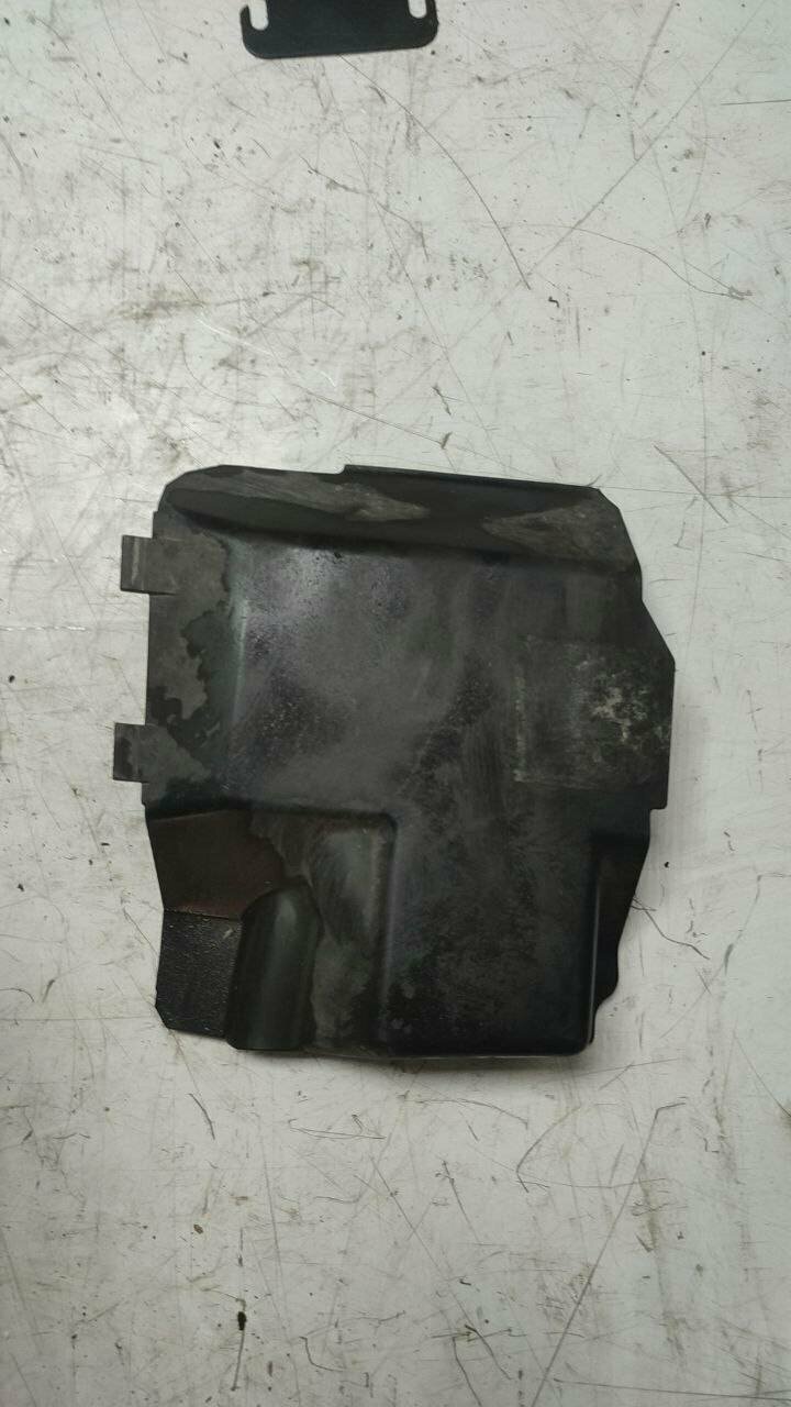 Крышка блока управления двигателя Ford C-Max 2003 3M5112B667AG