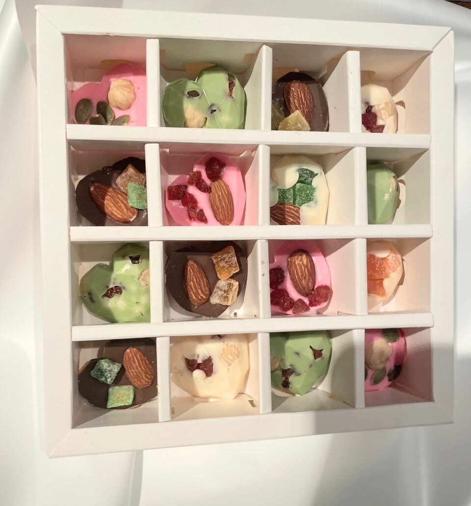 ShokoTrendy Конфеты без сахара подарочные в коробке, сердца, 12 шт