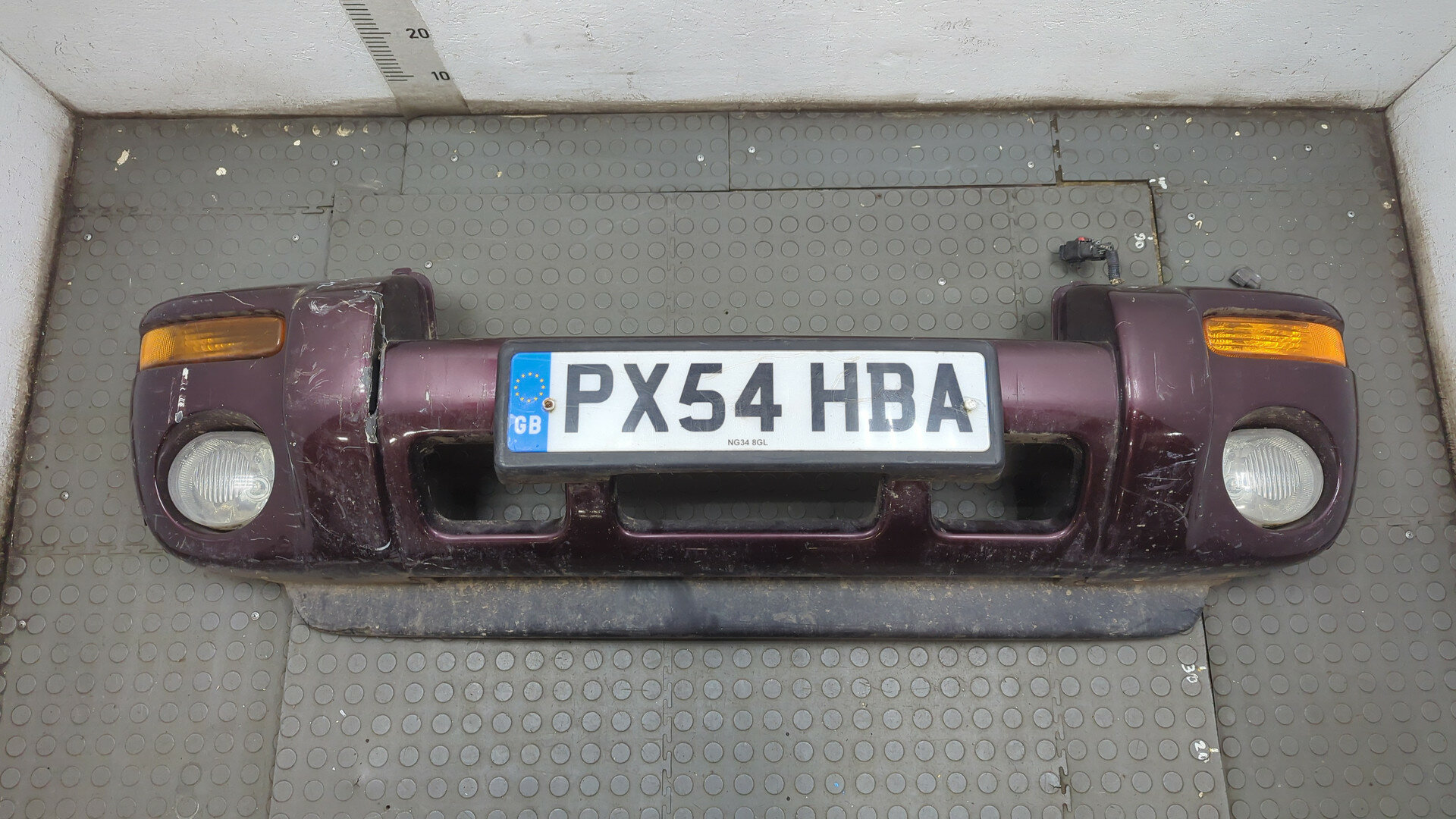 Бампер передний Jeep Liberty Б/У