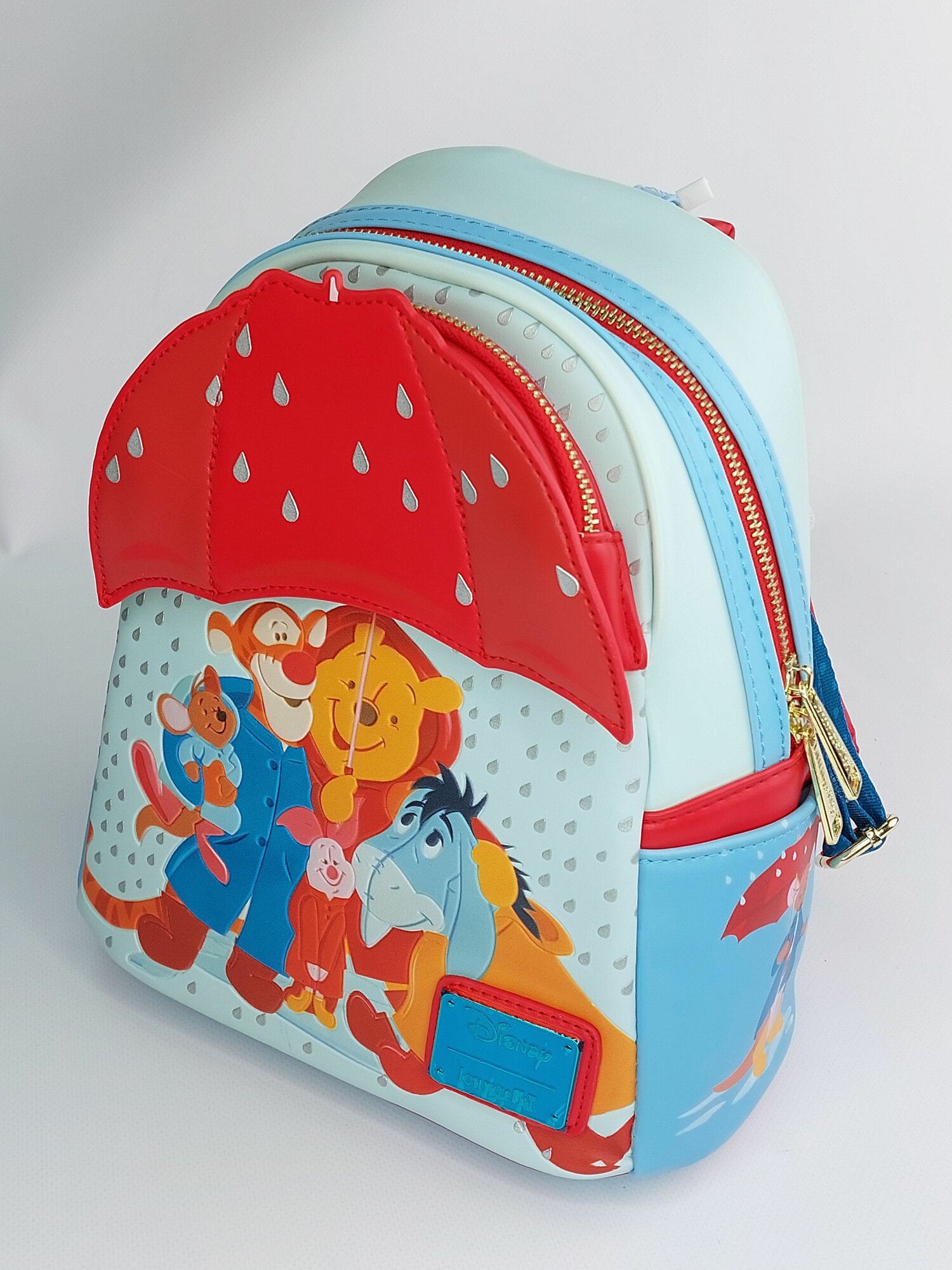 Сумка рюкзак Винни Пух и друзья под дождем (Winnie the Pooh and Friends Rainy Day) Loungefly