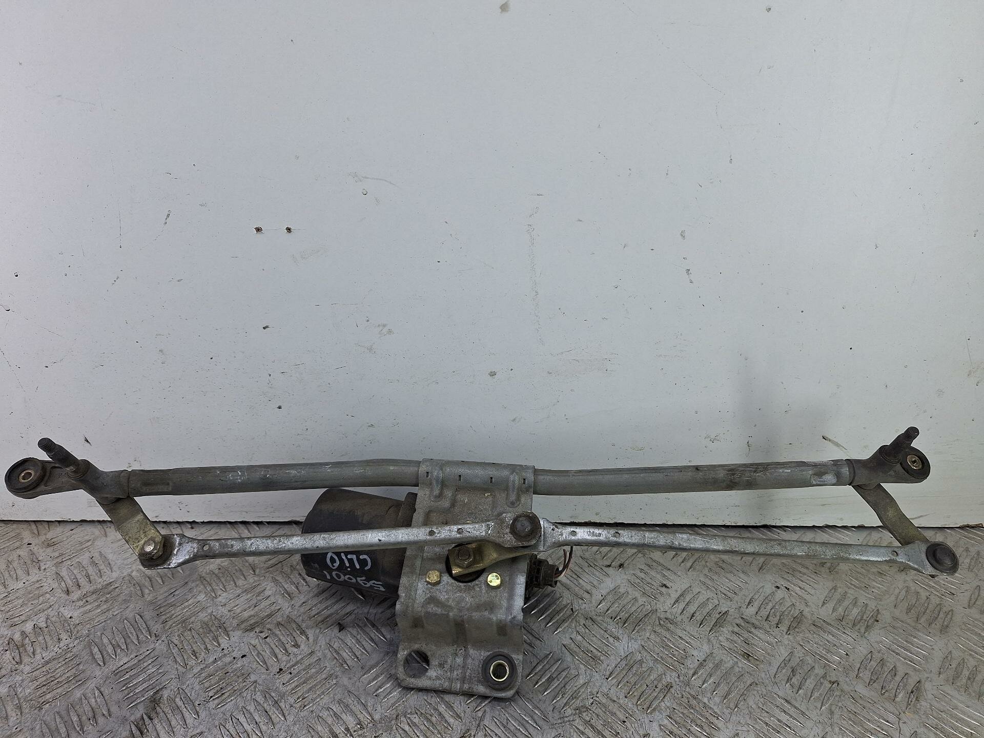 Трапеция стеклоочистителя Renault Clio 1994