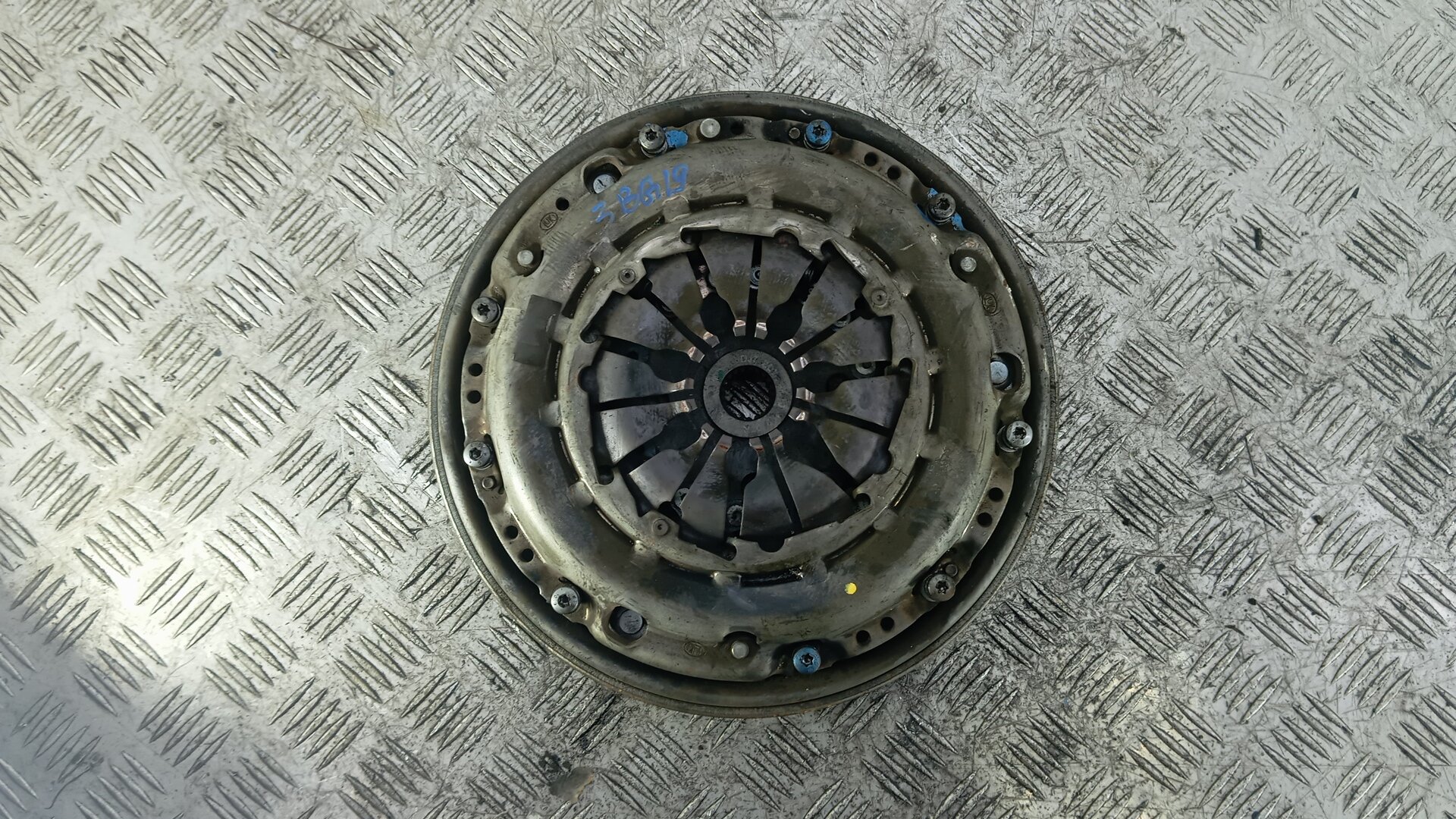 Маховик демпферный дизельный RENAULT KADJAR 1