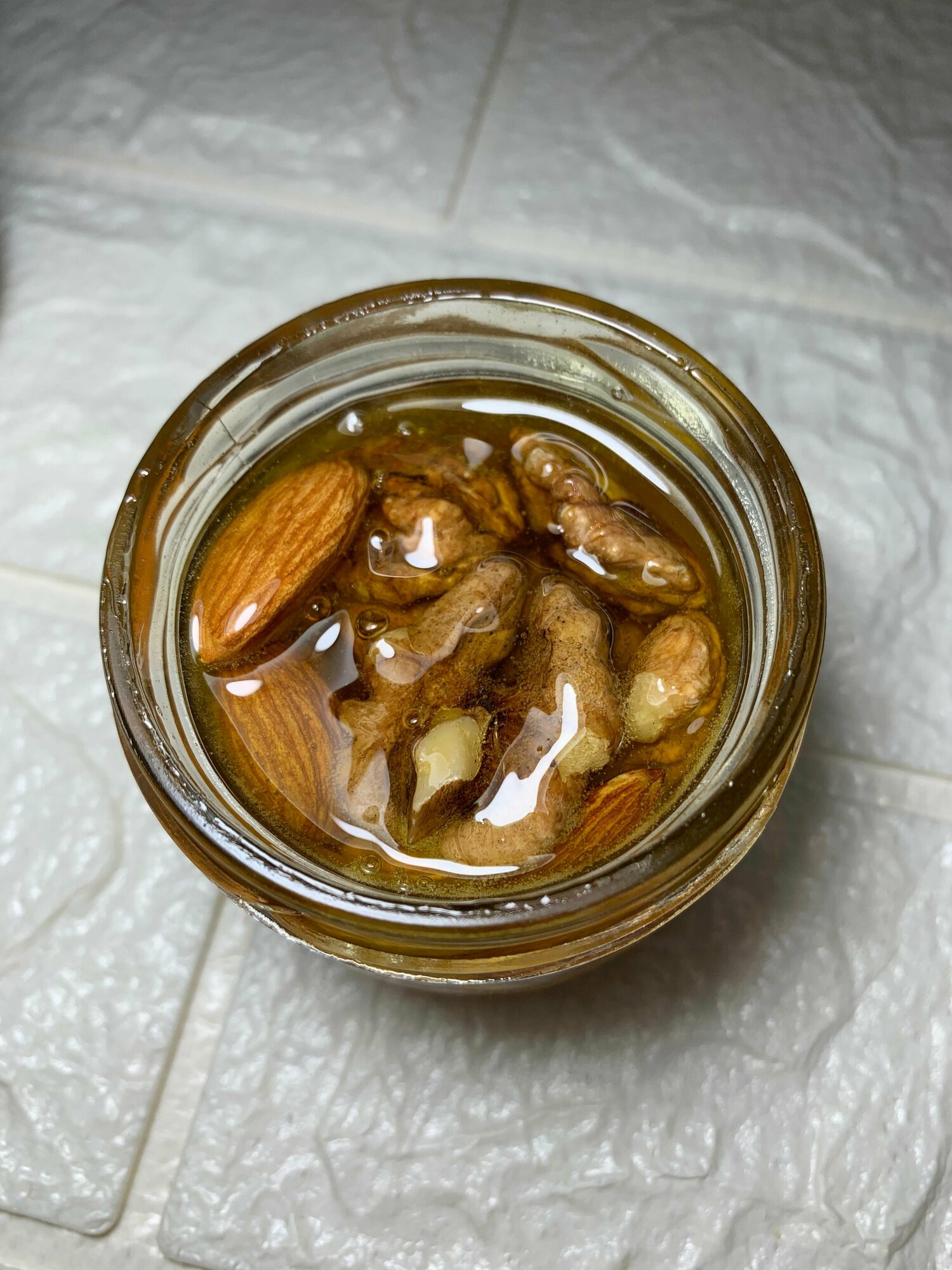 Смесь орехов грецких, кешью, миндаля в меду натуральном с пасеки личного подсобного хозяйства Путенцова подарок мужчине папе маме женщине подруге воспитателю учителю, 130 г