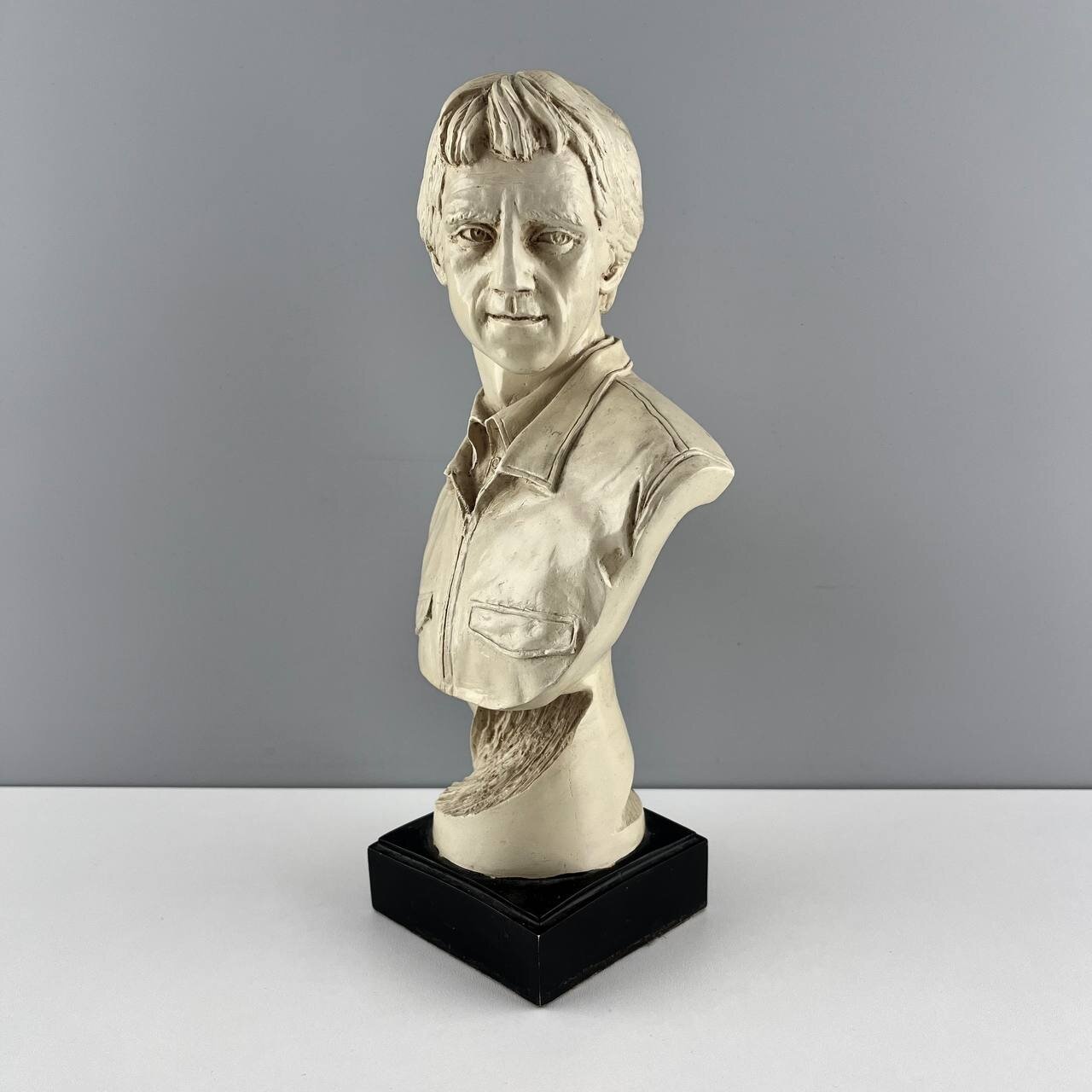 Бид. Винтажный бюст "Владимир Высоцкий". Композитный материал з-д ВХА. СССР, 1980-е.