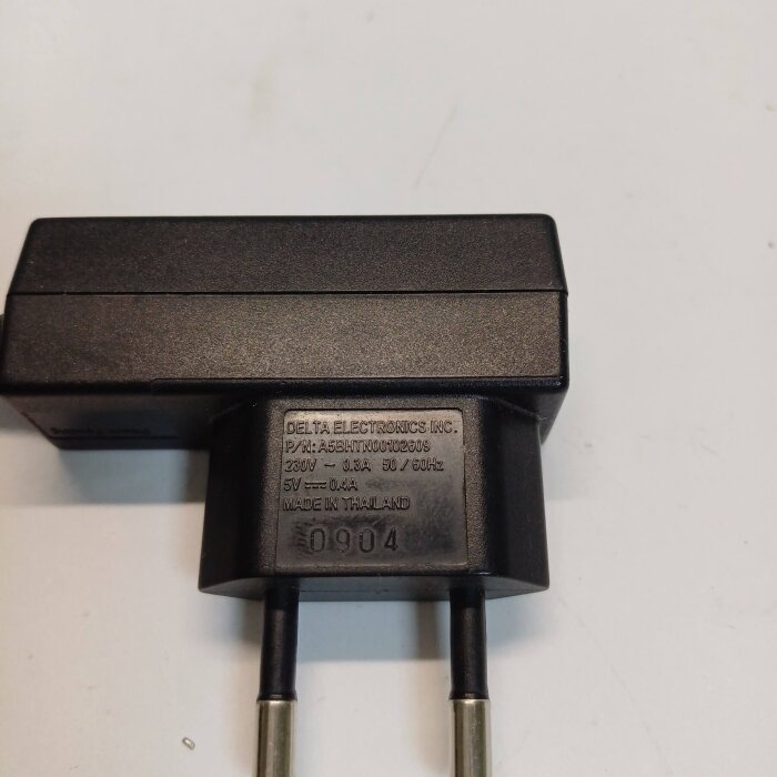 Блок питания внешний Delta 5V 0.3A A5BHTN00102609