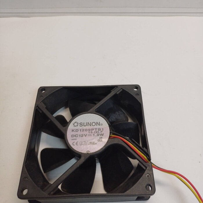 Вентилятор 92x92x25 DC 12V SUNON KD1209PTB1