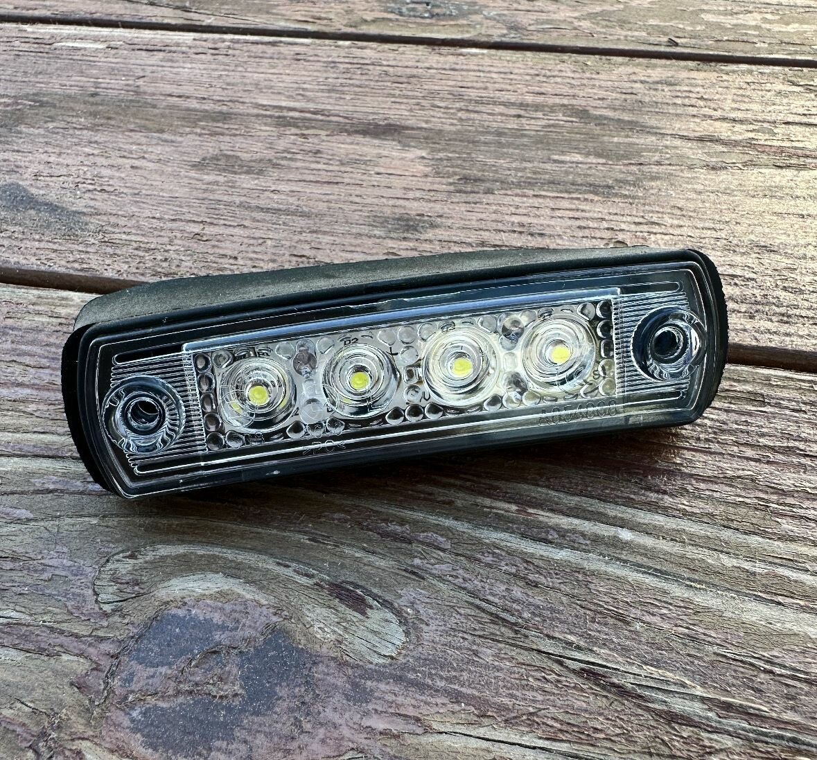 Белый светодиодный указатель габарита на крышу кабины для грузовиков Sitrak и MAN (12-24В, 1 шт.)