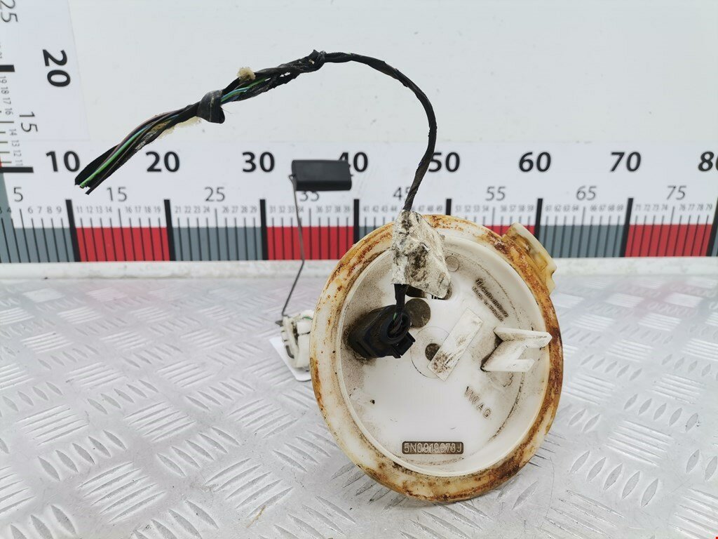 Датчик уровня топлива Volkswagen Tiguan 1 5N0919673J арт. 1931771