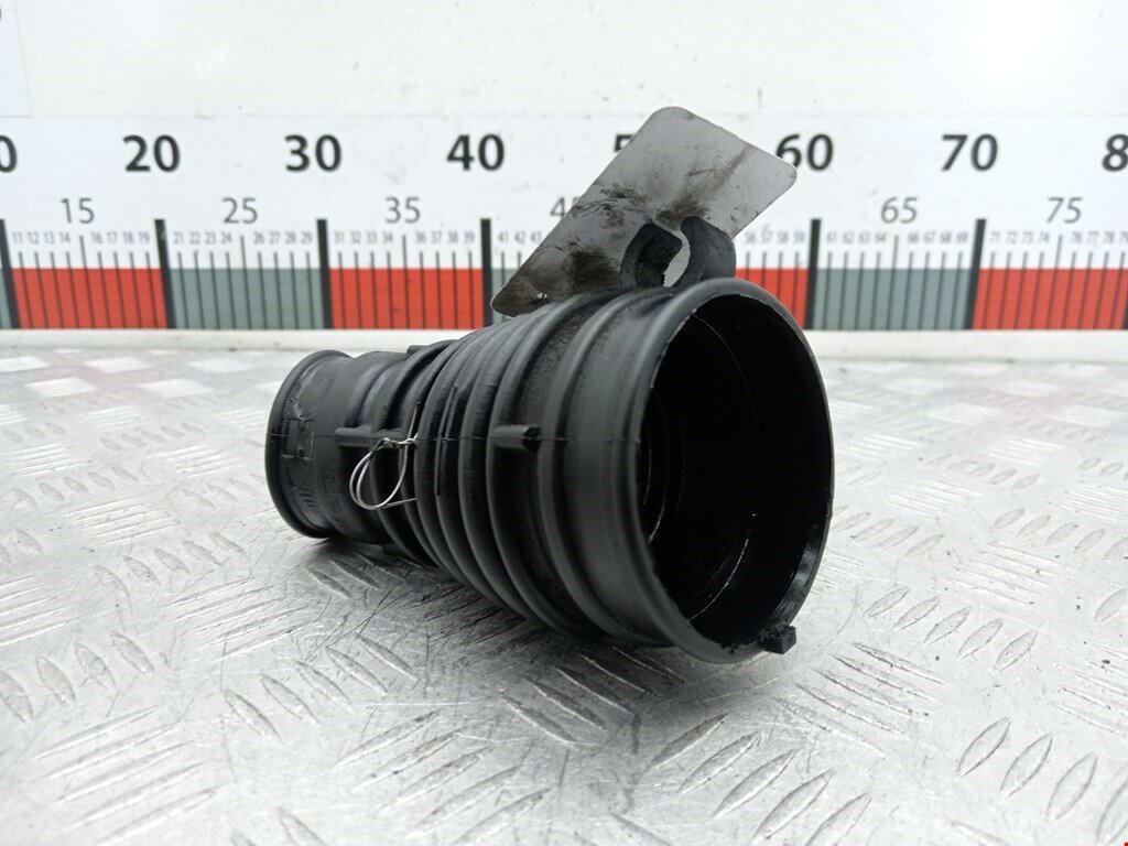 Патрубок воздушного фильтра (гофра инжектора) Opel Omega B 90572132 арт. 2039824