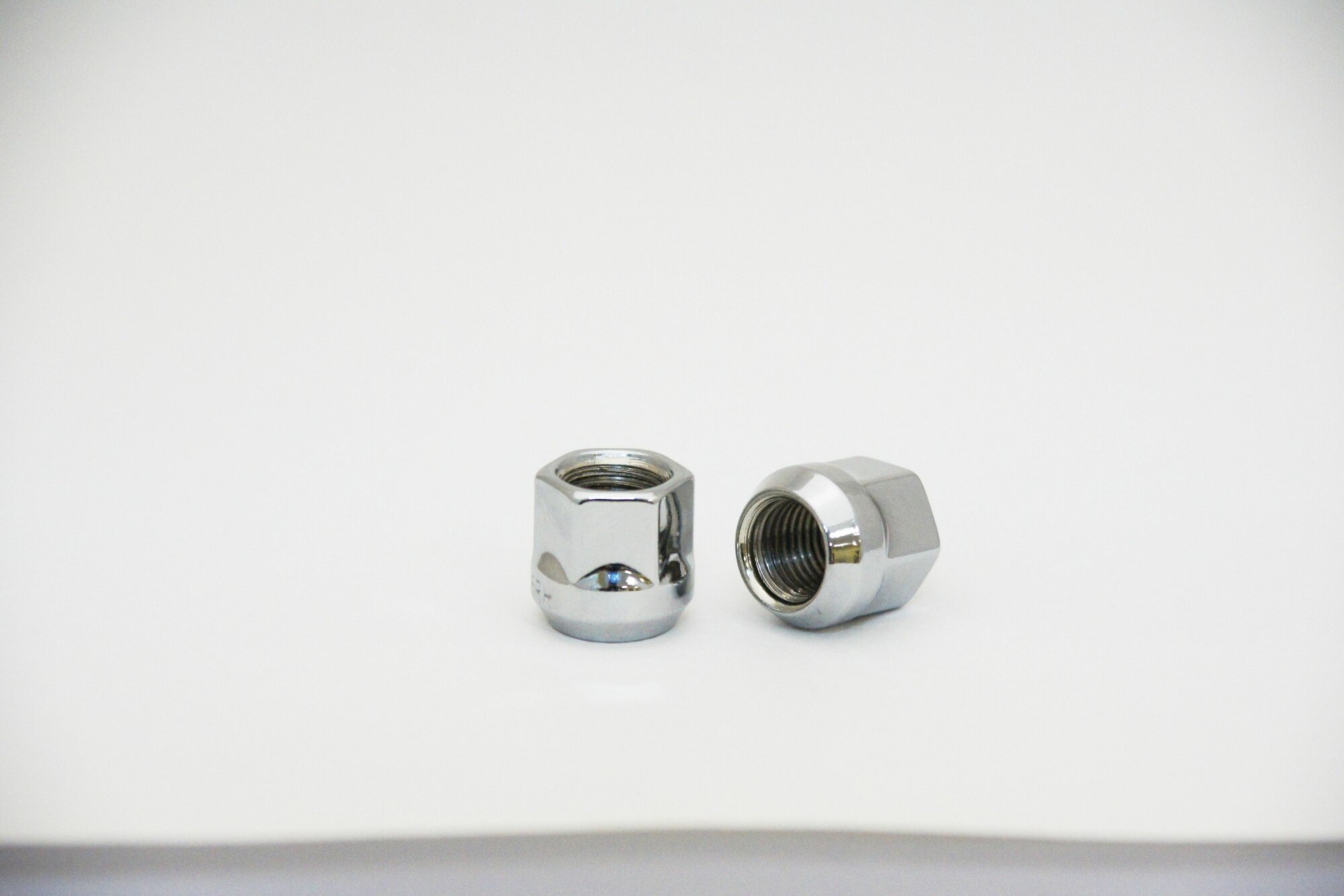 Гайка колесная M12х1,25 Сфера, высота 18мм открытая, ключ 19мм, Цинк