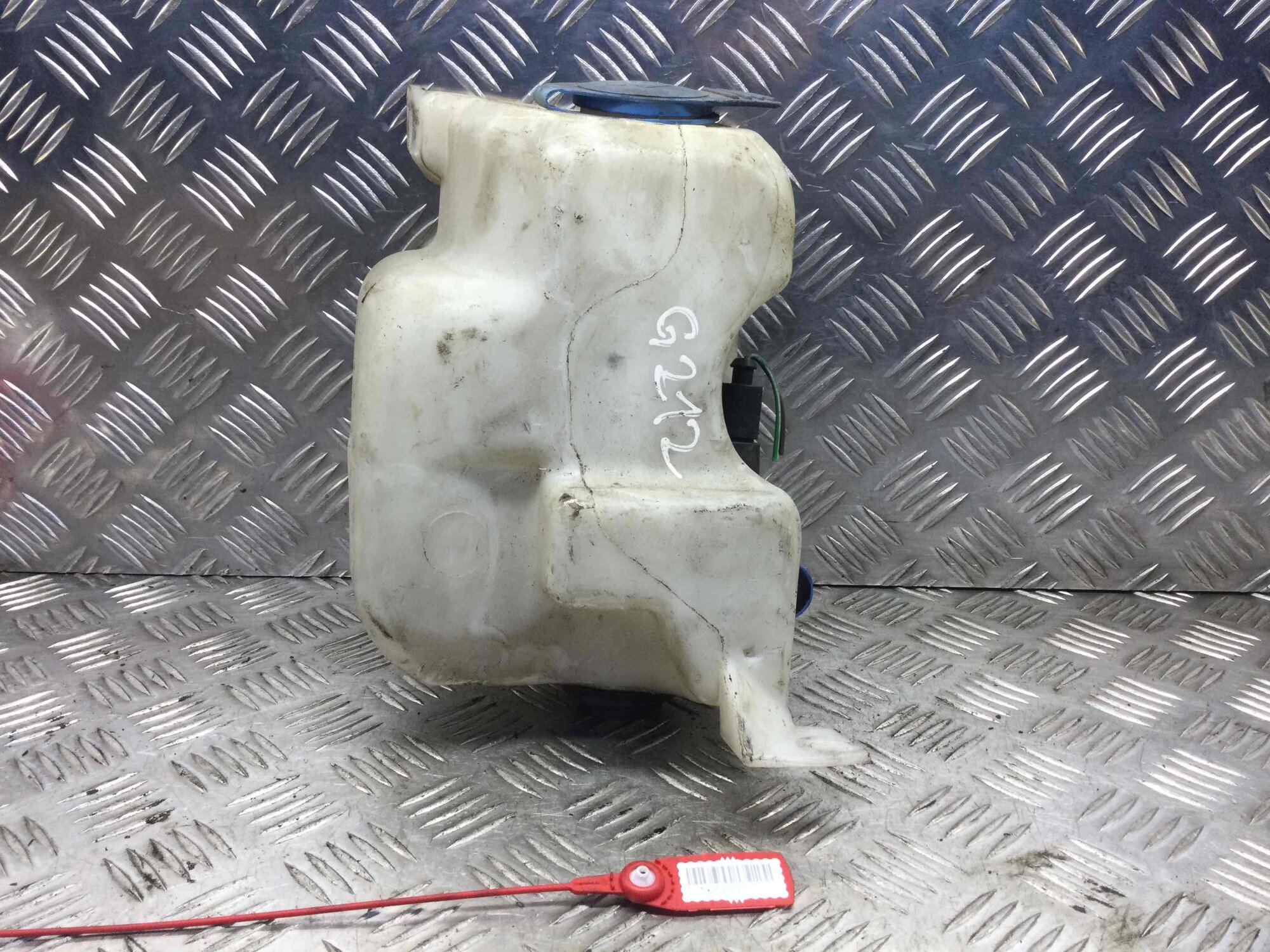 Б/У Бачок омывателя Volkswagen Golf 4 поколение (1997-2004) 2003 г.