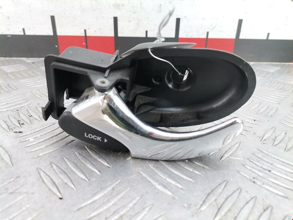 Ручка двери внутренняя задняя правая Ford Focus 1 XS41A22600AK арт. 1872504