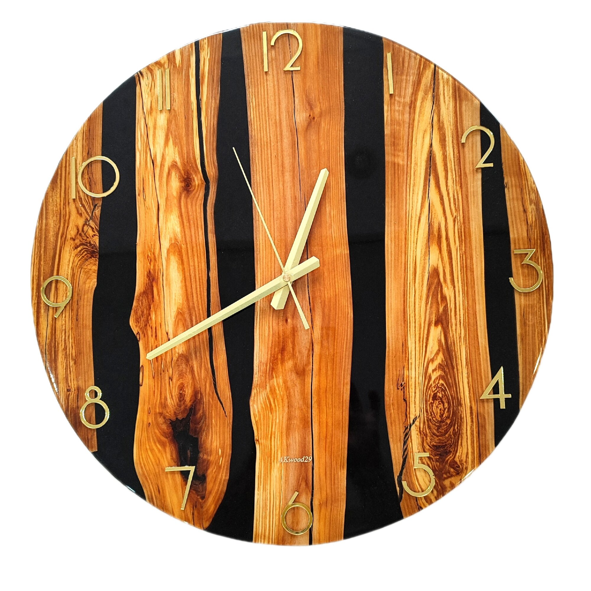 Часы настенные ручной работы из дерева и эпоксидной смолы большого размера "Черная рябина"