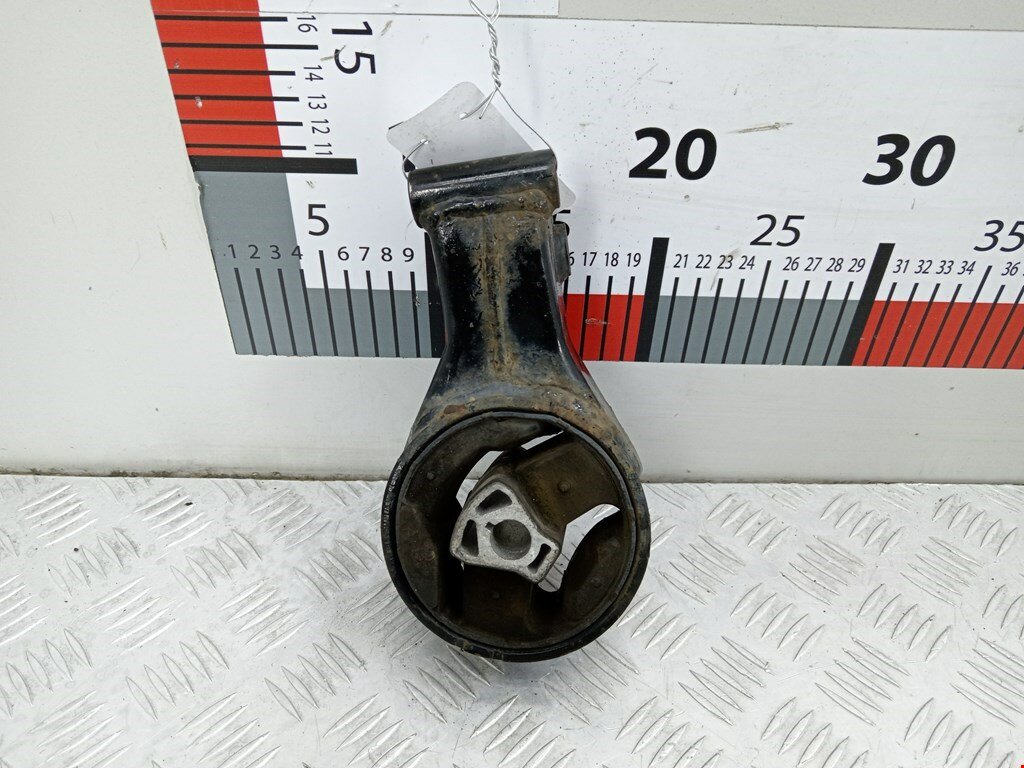Подушка (опора) крепления двигателя Opel Astra J 13248630 арт. 2034669
