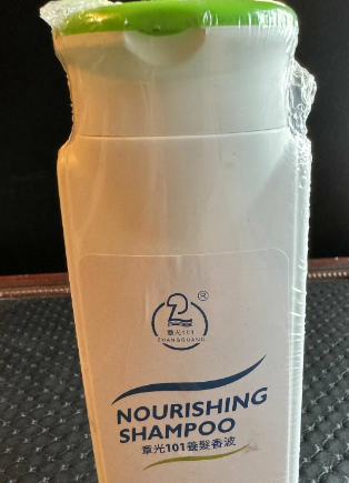 Шампунь Nourishing Zhangguang 400 мл - Укрепляет корни волос. От перхоти и зуда.