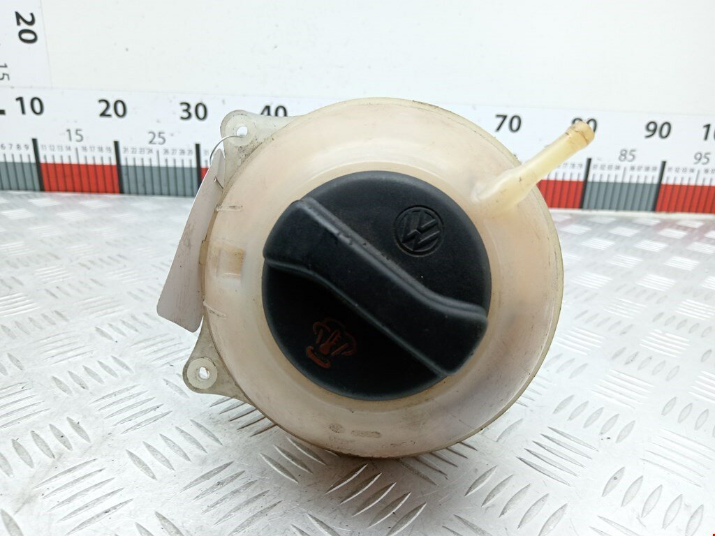 Бачок расширительный Volkswagen Golf 3 1H0121407A арт. 1851252