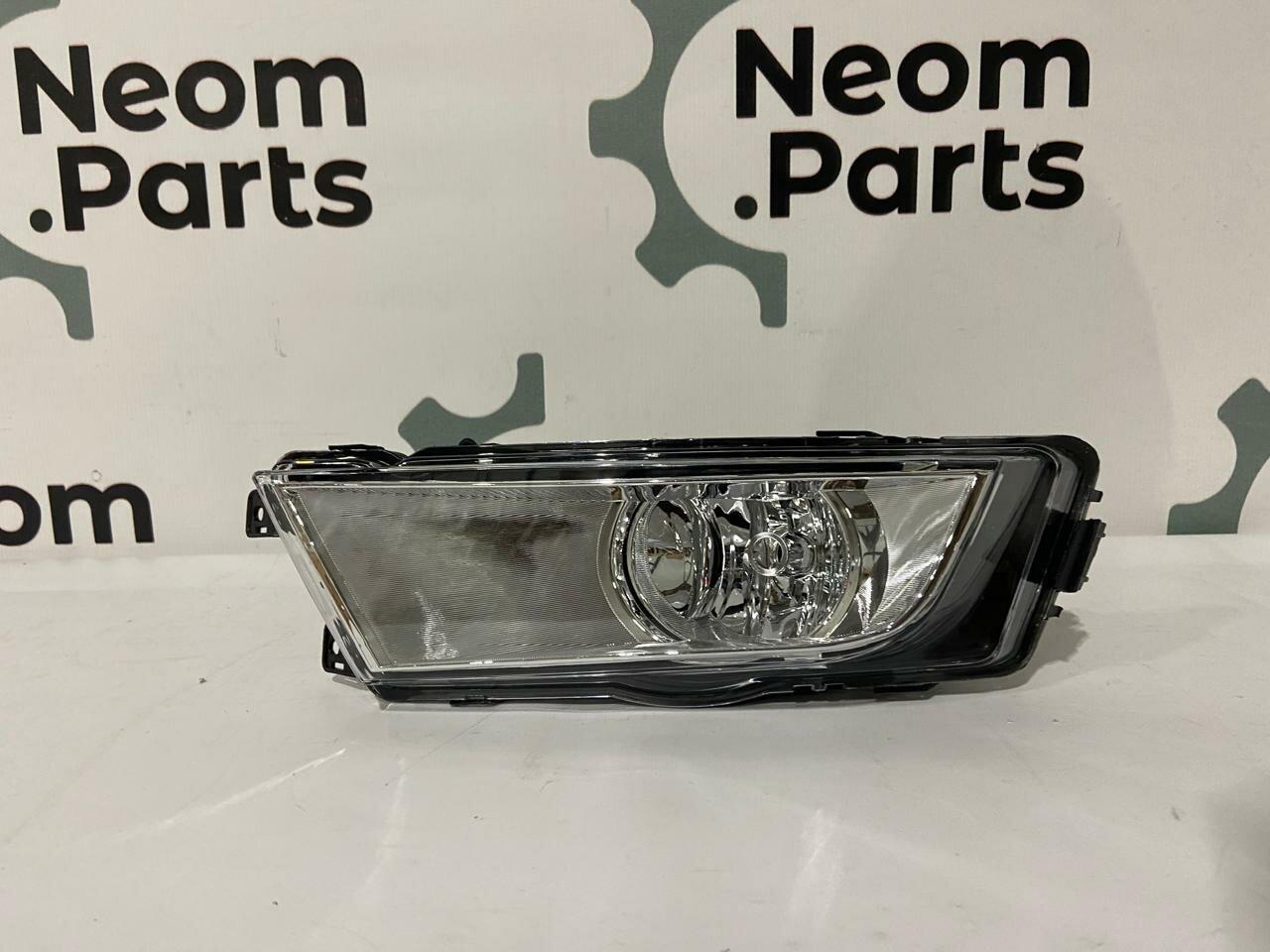 Противотуманная фара левая хром Skoda Octavia A7 13-17