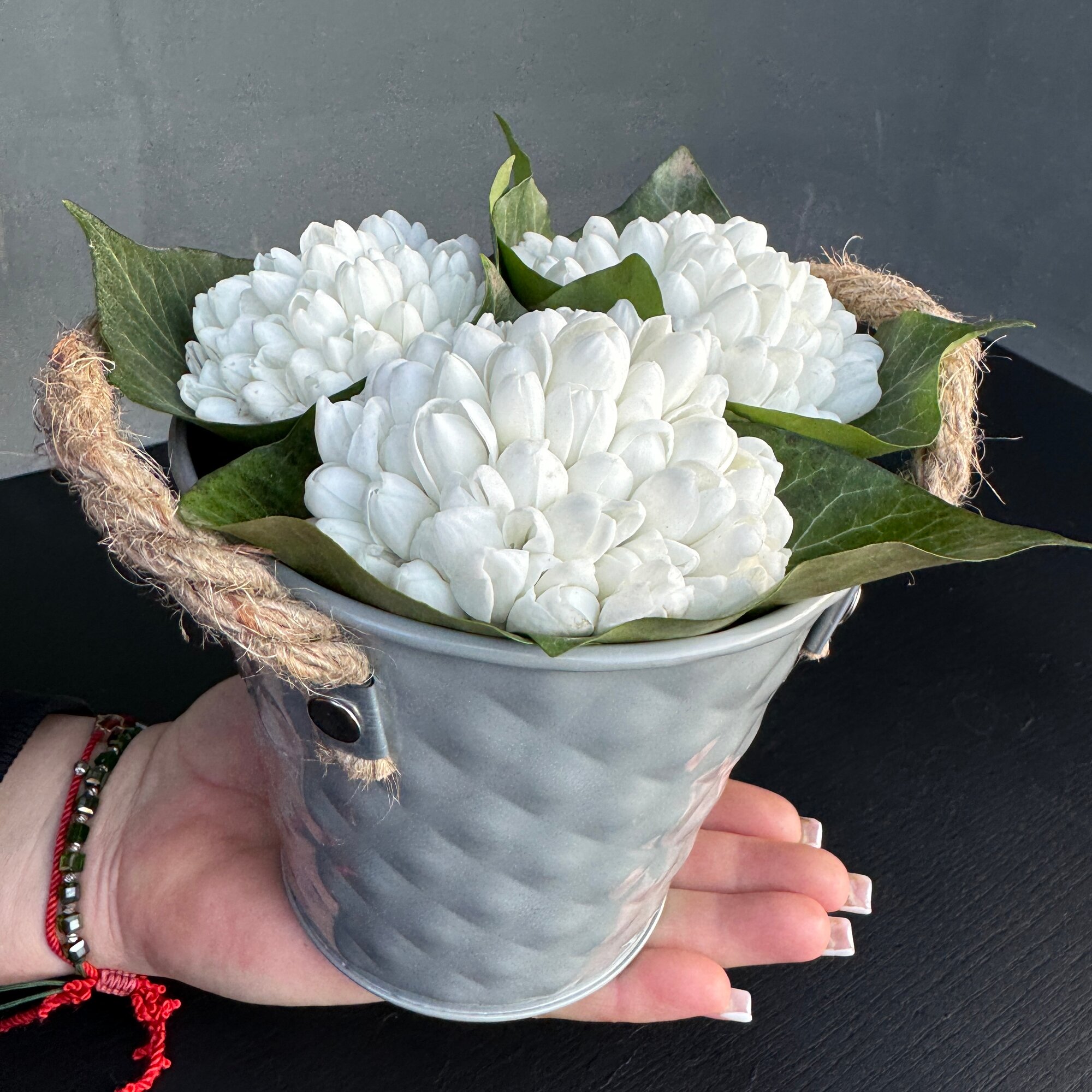 Подснежники 151 шт в ведерке сером d=12см, h=12см new арт. 13663 уно