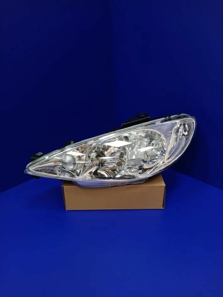 Фара Пежо 206 1998-2009гг, Фара Peugeot 206