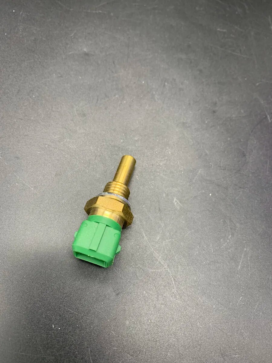 Датчик температуры охлаждающей жидкости Новое Cargoparts