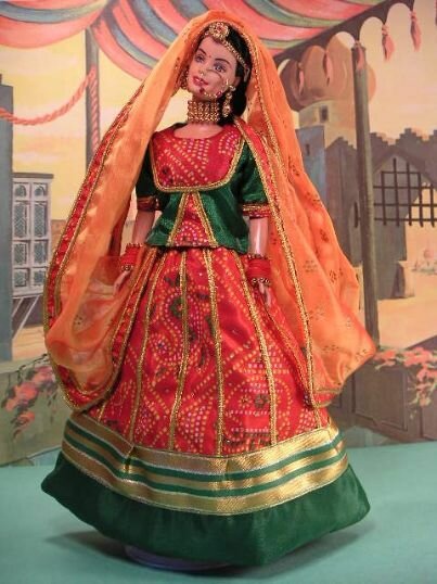 Кукла Expressions of India Wedding Exclusive Roopvati Rajasthani Doll (Эксклюзивная кукла Roopvati Rajasthani на свадьбе в Индии), Ограниченное коллекционное издание