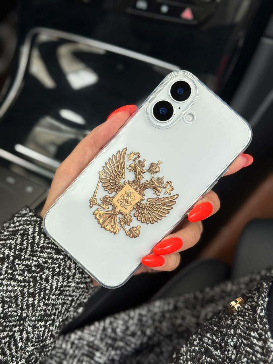 Чехол iPhone 17 с гербом России