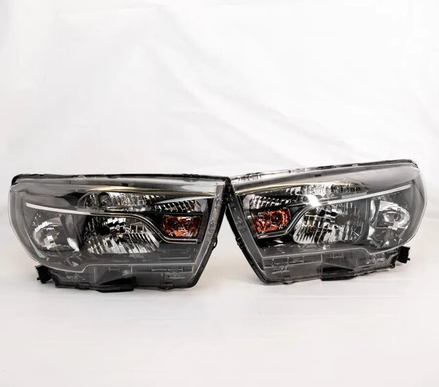 Фары комплект LADA Vesta левая и правая (аналог)