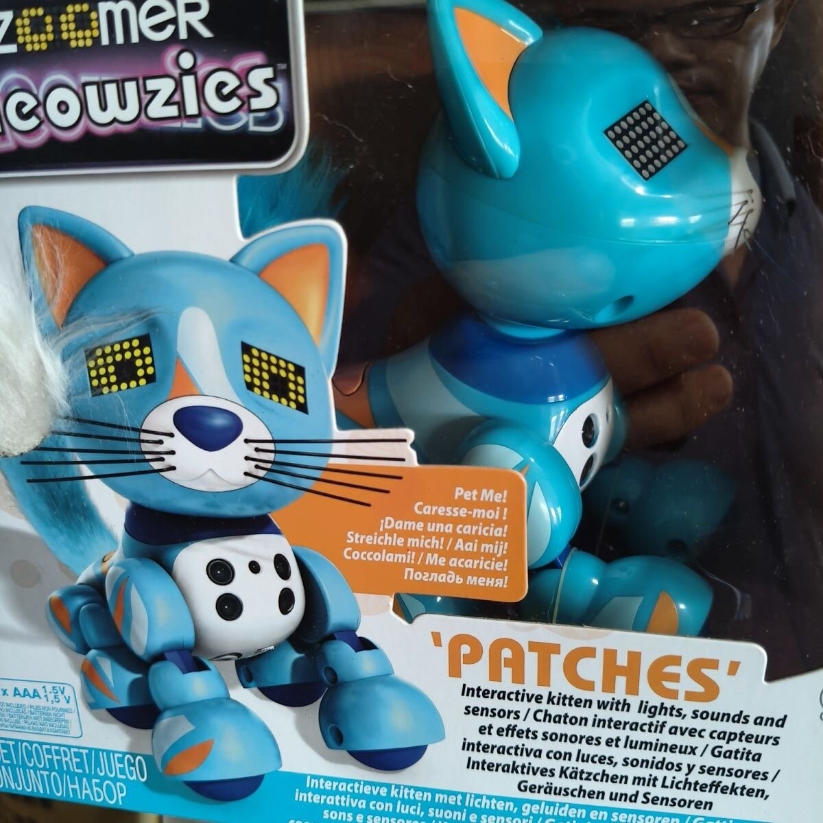 Spin Master Zoomer Meowzies Interactive Kitten Интерактивная игрушка для котенка со светом, звуками и датчиками, Подходит для детей старше 5 лет