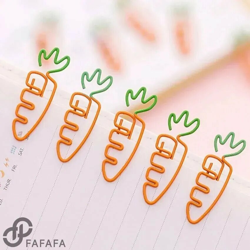 Фигурные цветные скрепки в форме морковки