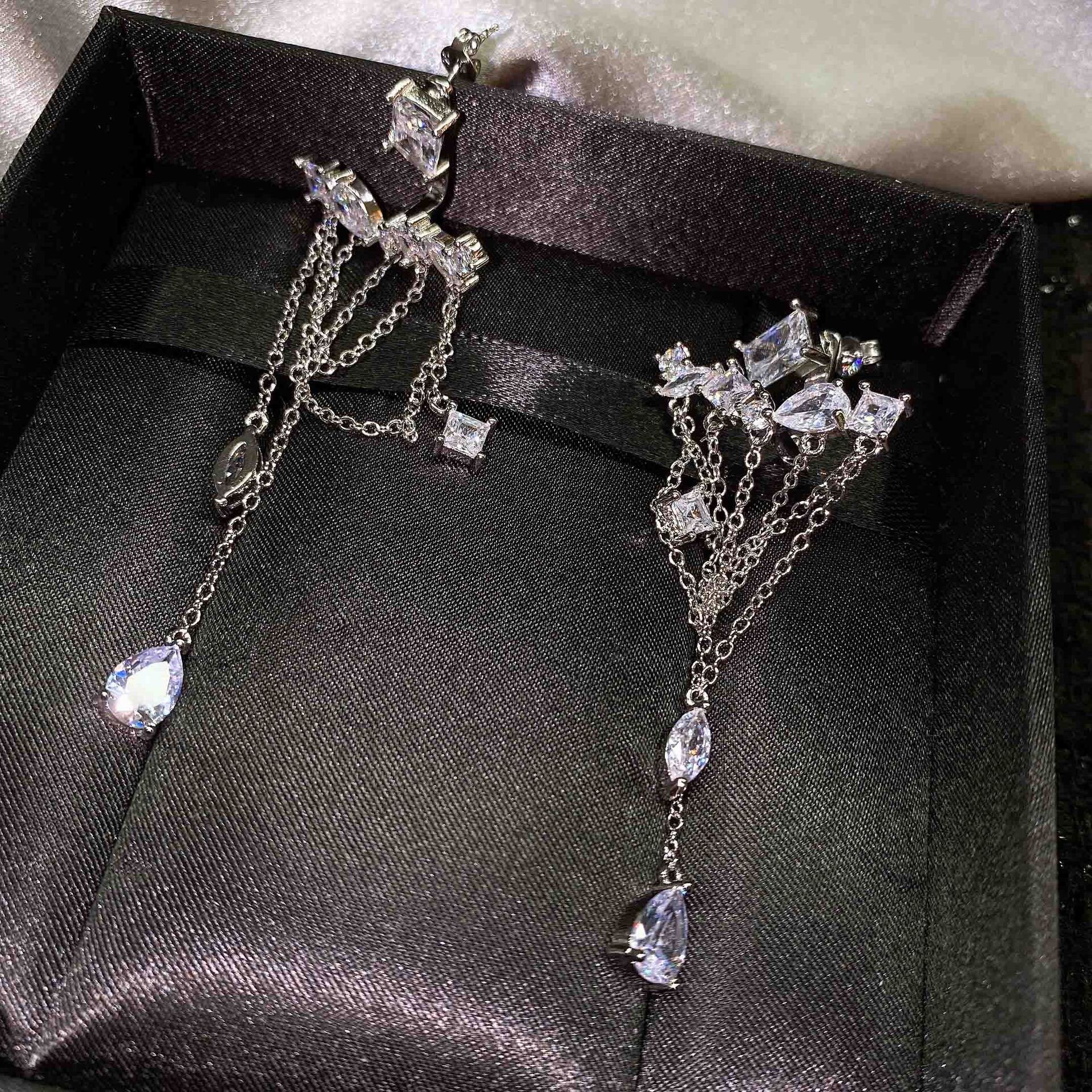 Серьги двусторонние, Swarovski Zirconia, серебристый — фото 1