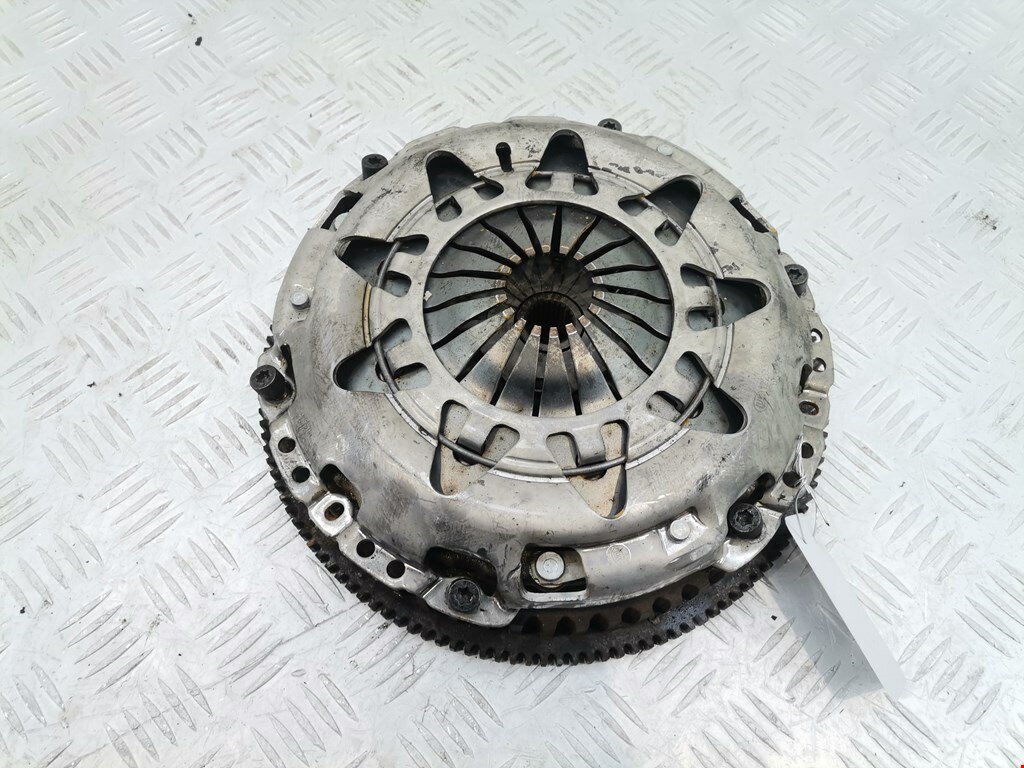 Маховик (демпфер сцепления) Volvo S40 V40 1 9207862 арт. 2072162