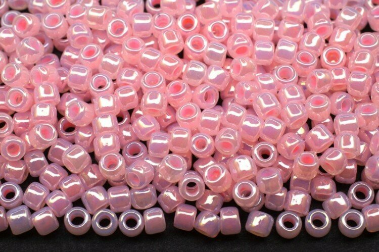 Бисер японский TOHO круглый 8/0 #0145 нежно-розовый, цейлон, 10 грамм