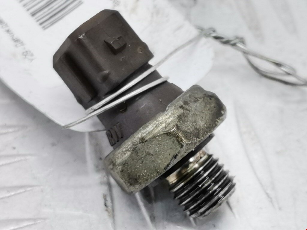 Датчик давления масла BMW 5-Series (E39) 12618611273 арт. 2038747