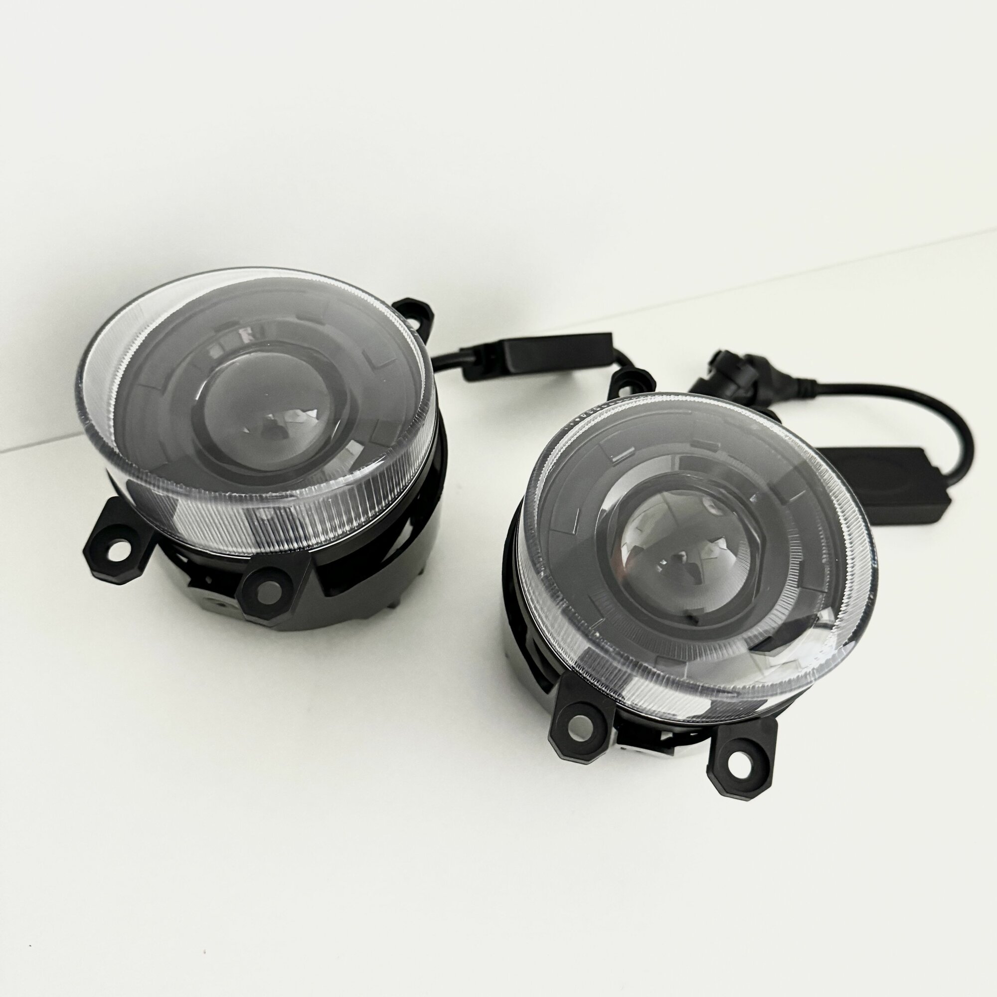 LED Laser Противотуманные фары (с линзой) для Тойоты/Toyota, с чёткой светотеневой границей и регулировкой по высоте