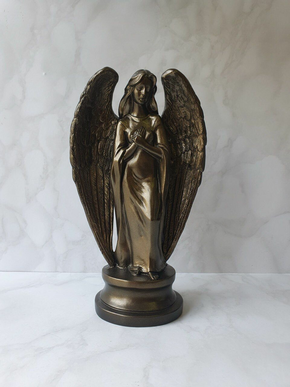 Статуэтка Ангел печальный. Высота 20см. Цвет бронзовый. Гипс.