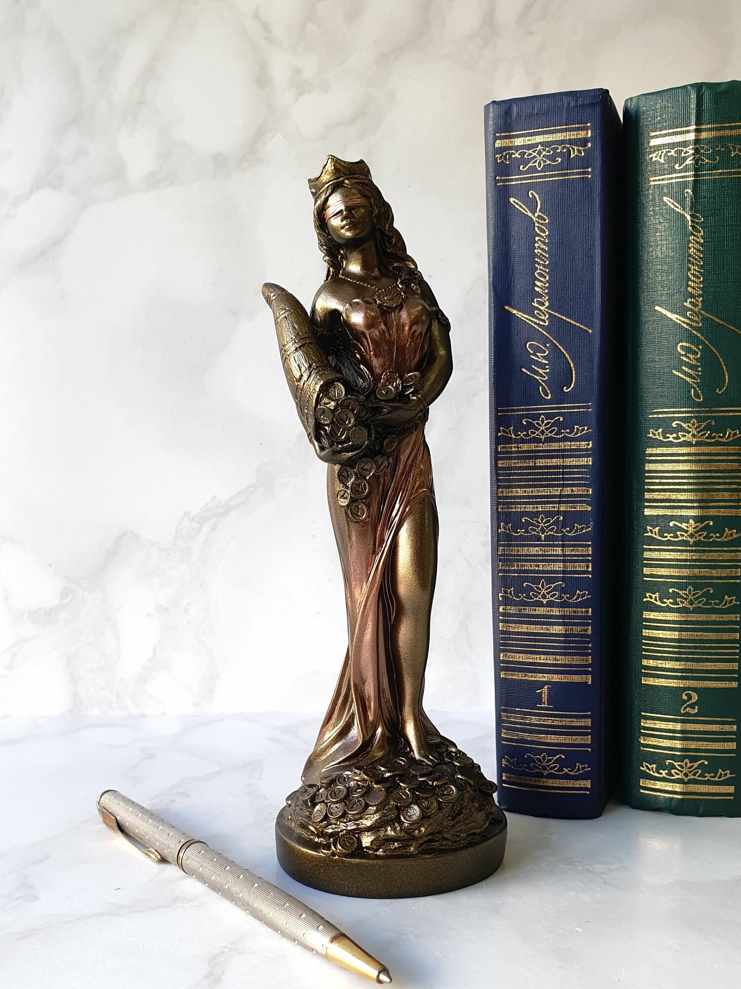 Статуэтка Фортуна богиня удачи 19 см. Цвет Бронза и медь, гипс. Подарок маме