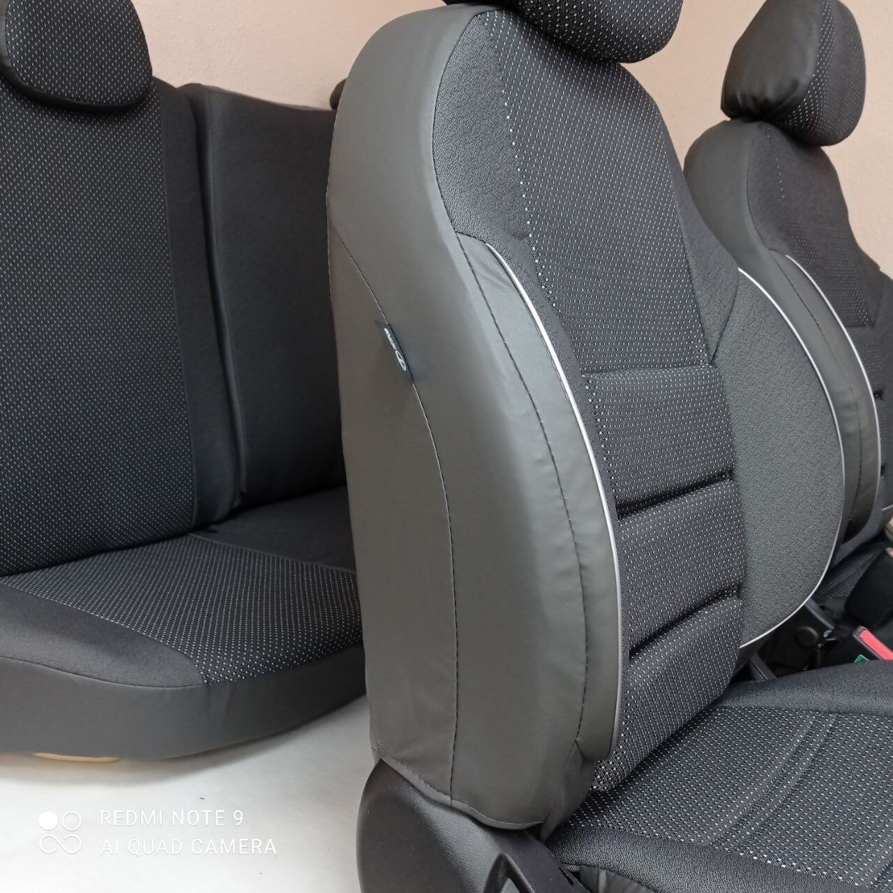 Чехлы из жаккарда и экокожи для сидений на Хундай Крета 15-21 г. в. Hyundai Creta (2015-09.2021) серые