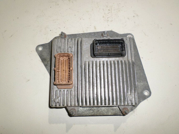 Блок управления двигателем 96851087 PF KMDK Шевроле Лачетти 2,0 литра Форенза с АКПП