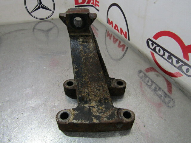 Кронштейн двигателя D2066 передний левый MAN TGA, TGS, TGX