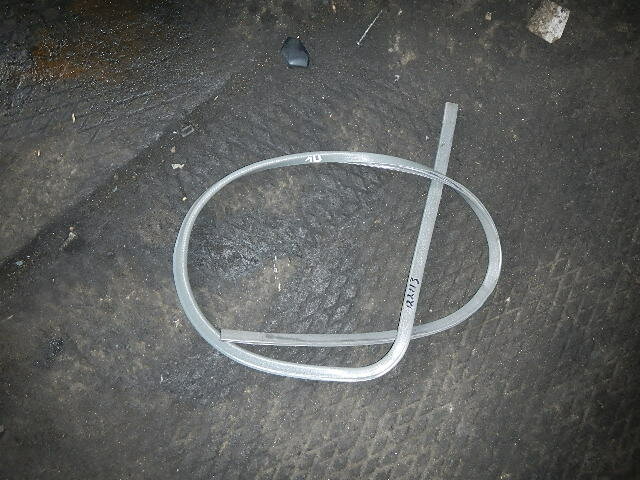 Б/У Уплотнитель проема двери передней левой, Chery (Чери)-QQ3/S11 (SWEET) (03-13) Chery QQ3/S11 (Sweet) (03-13) с разбора...