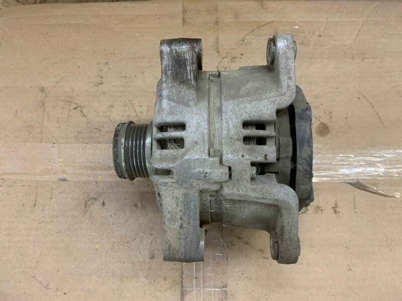 Генератор Opel Meriva B A14XER 2012 95515955