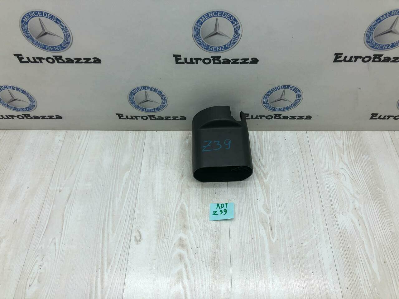 Кожух рулевой колонки Mercedes W211 A1715400545